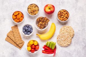 23 Snack Ideas for Your Hospital Bag That are Healthy and Tasty