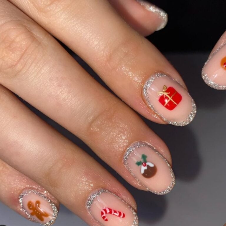 45 Christmas Nails for Festive Holiday Ideas this Winter