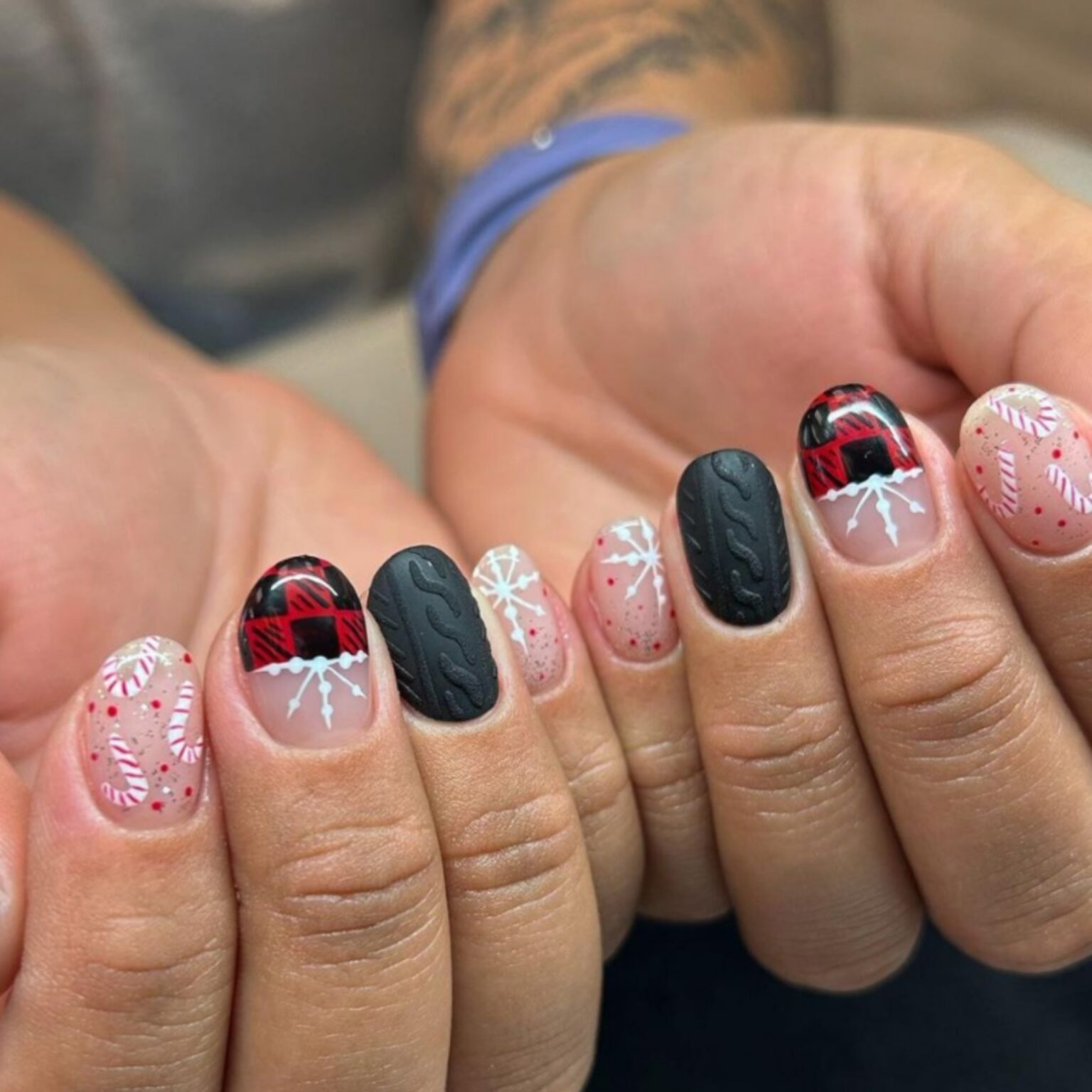 45 Christmas Nails for Festive Holiday Ideas this Winter