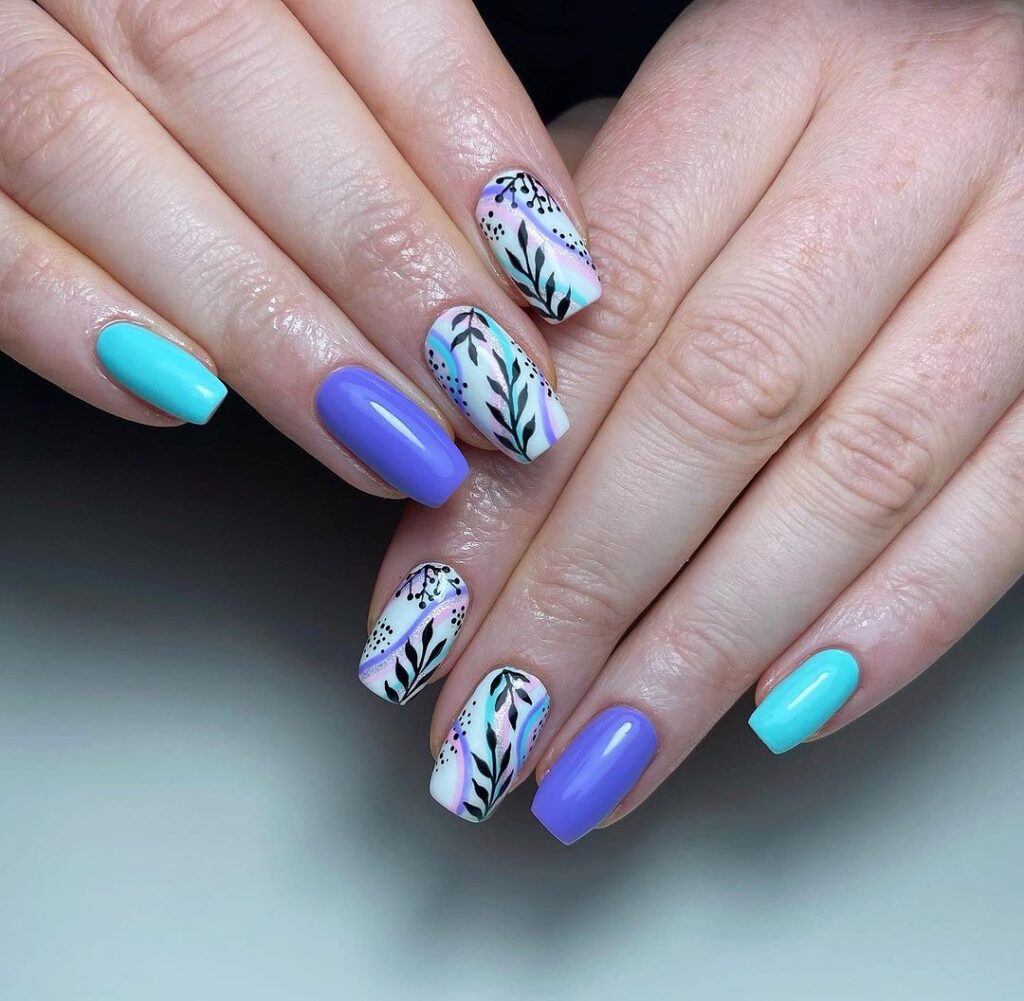 Spring Nails that are Light and Trendy